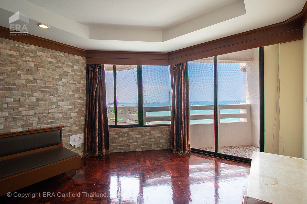 Extra ordinary sea view condo close to many amenities. - Hus och ...